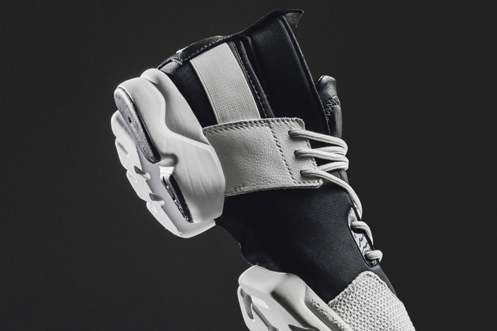 adidas Y-3 tiếp tục cảm hứng tương lai với Kydo - ELLE Man