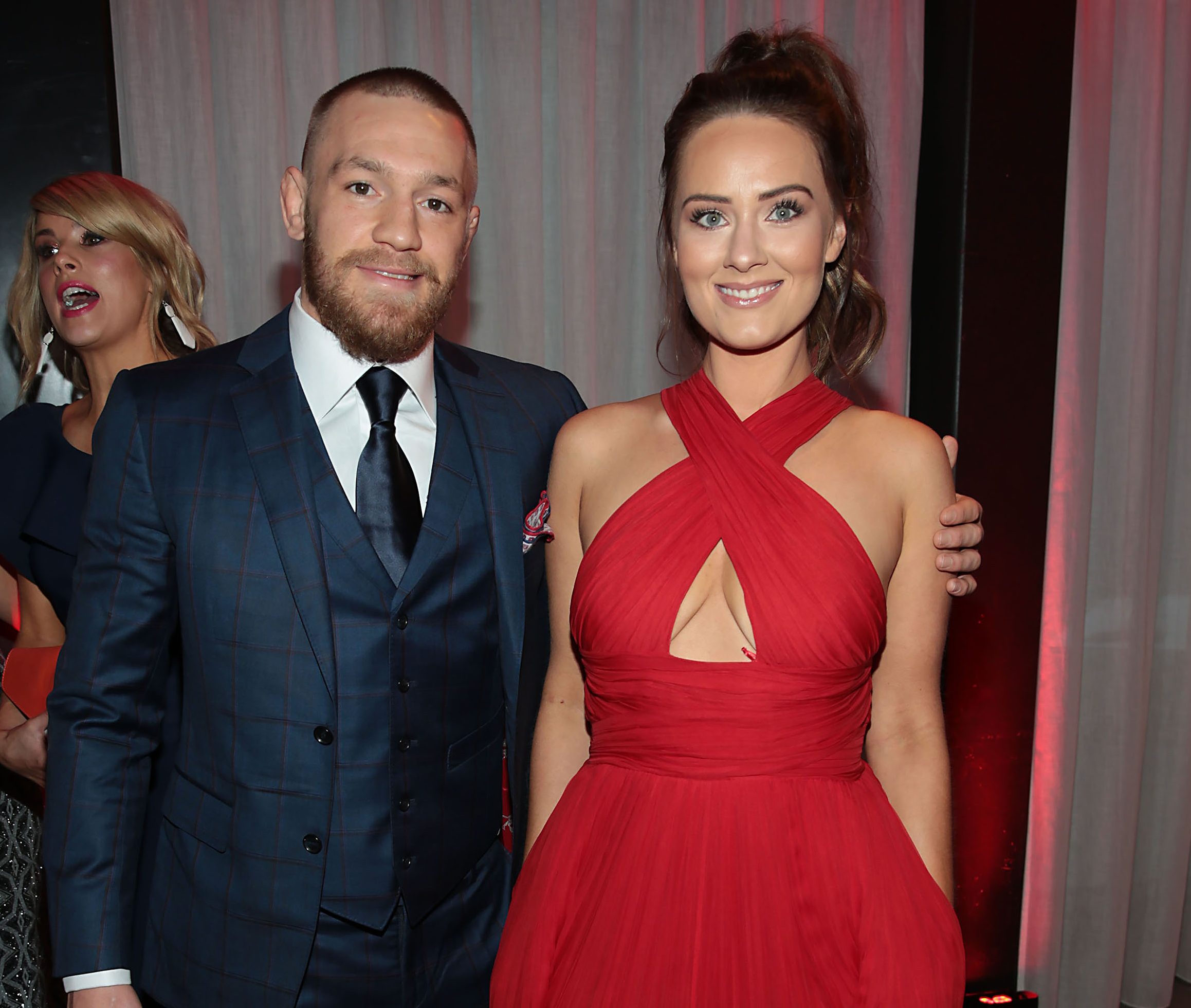 Người phụ nữ đằng sau hào quang của Conor McGregor - ELLE Man
