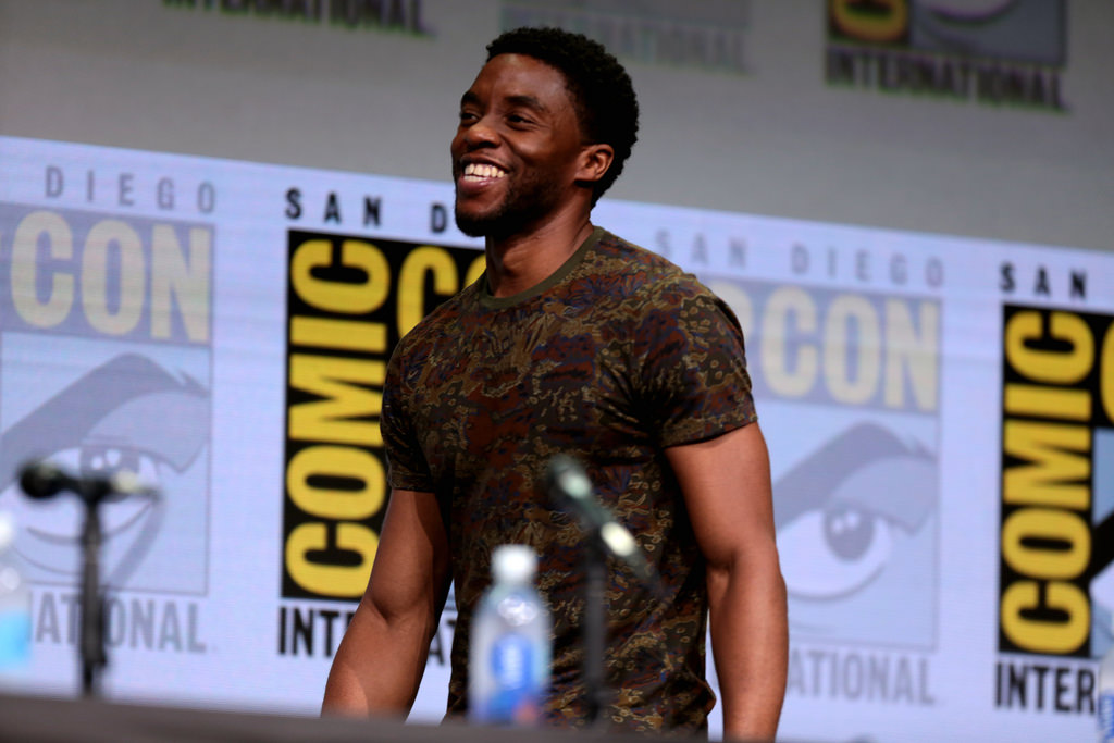 Chadwick Boseman, đâu chỉ là một siêu anh hùng Marvel | ELLE Man Việt Nam
