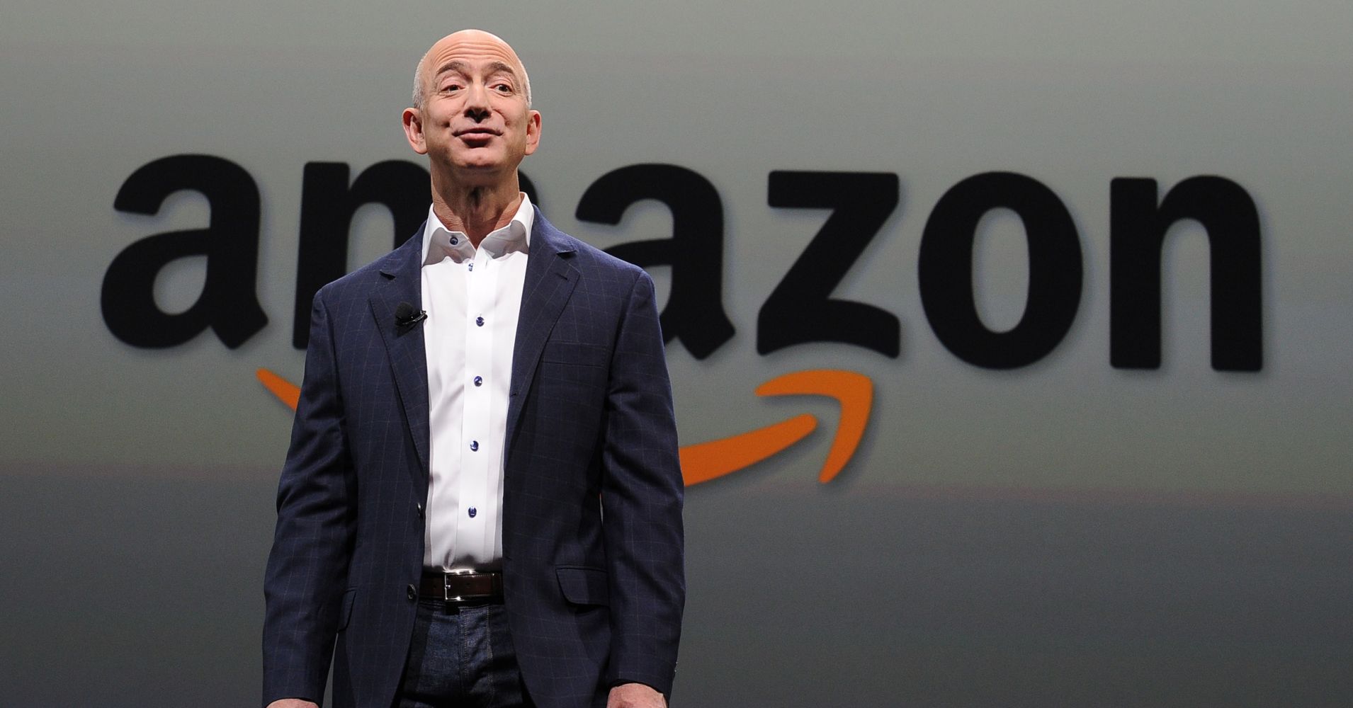 Jeff Bezos: Từ "kẻ điên" vươn thành người dẫn đầu | ELLE Man Việt Nam