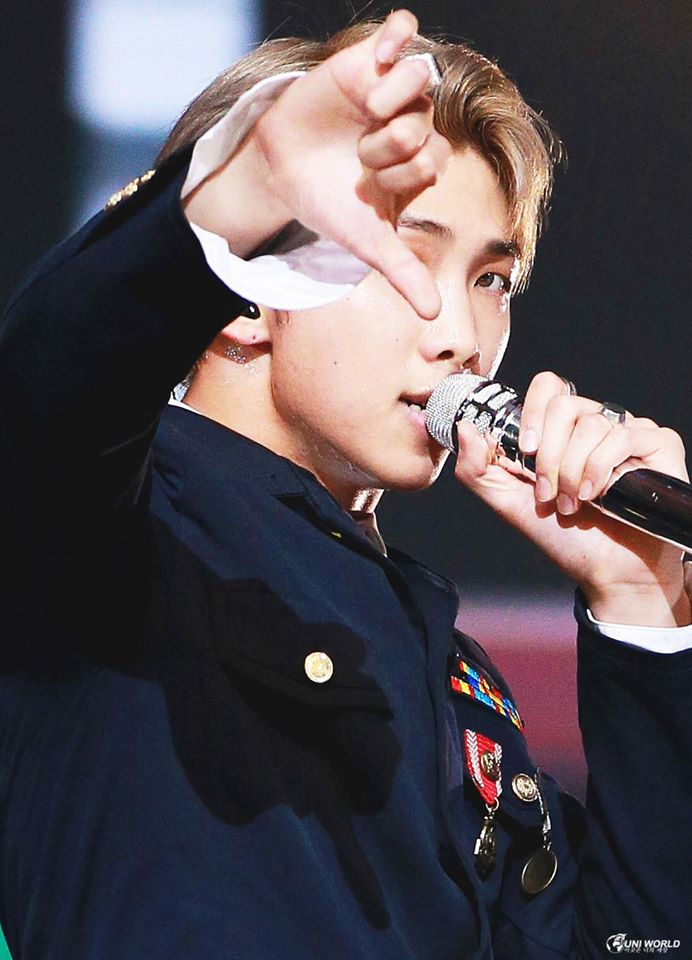 Rapper RM: Trái tim nồng nhiệt chiến thắng tất cả | ELLE Man Việt Nam