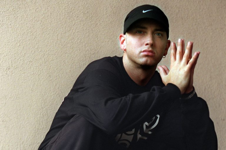 Rapper Eminem: Ông hoàng của âm nhạc giận dữ | ELLE Man Việt Nam