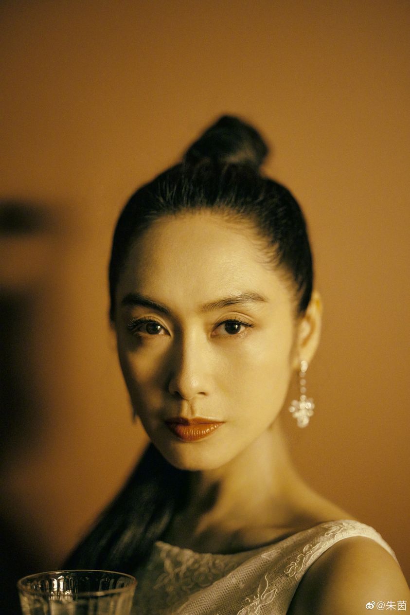 Chu Ân - Vẫn cứ "trong lành" theo tháng năm | ELLE Man