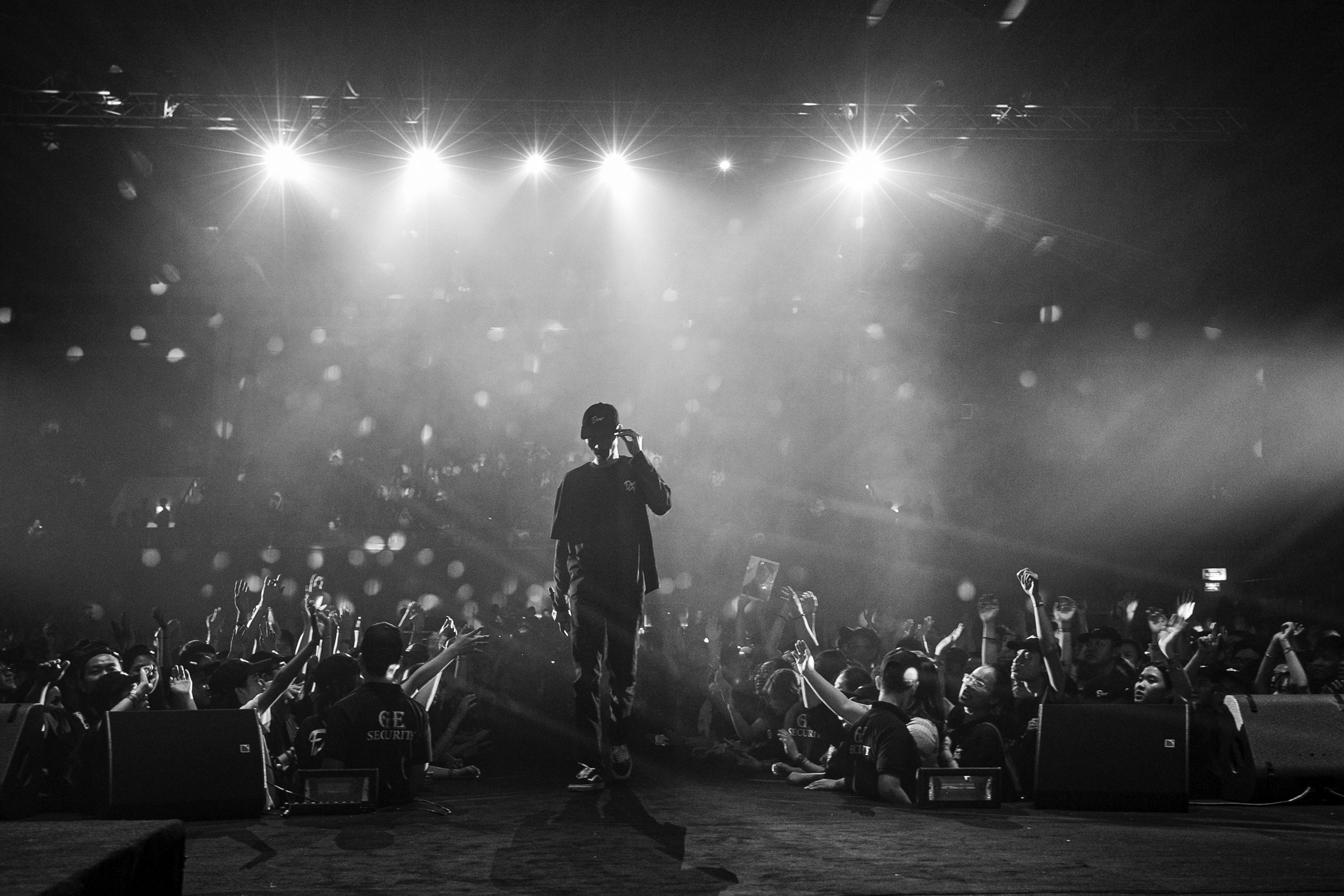 Show của Đen: Lời giãi bày 10 năm của Đen Vâu cùng Đồng Âm | ELLE Man