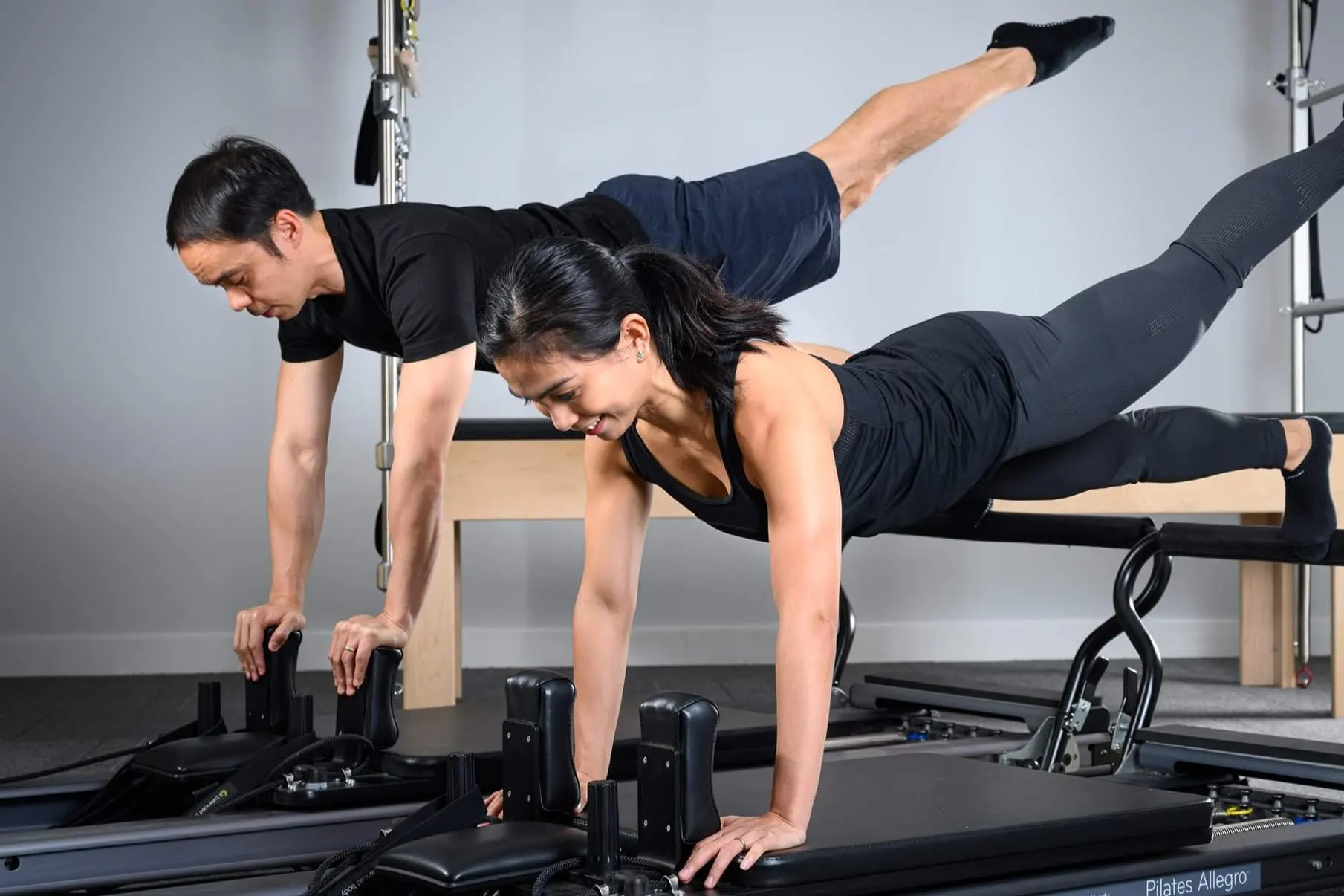 Tại sao nam giới nên cân nhắc tập luyện Pilates? | ELLE MAN