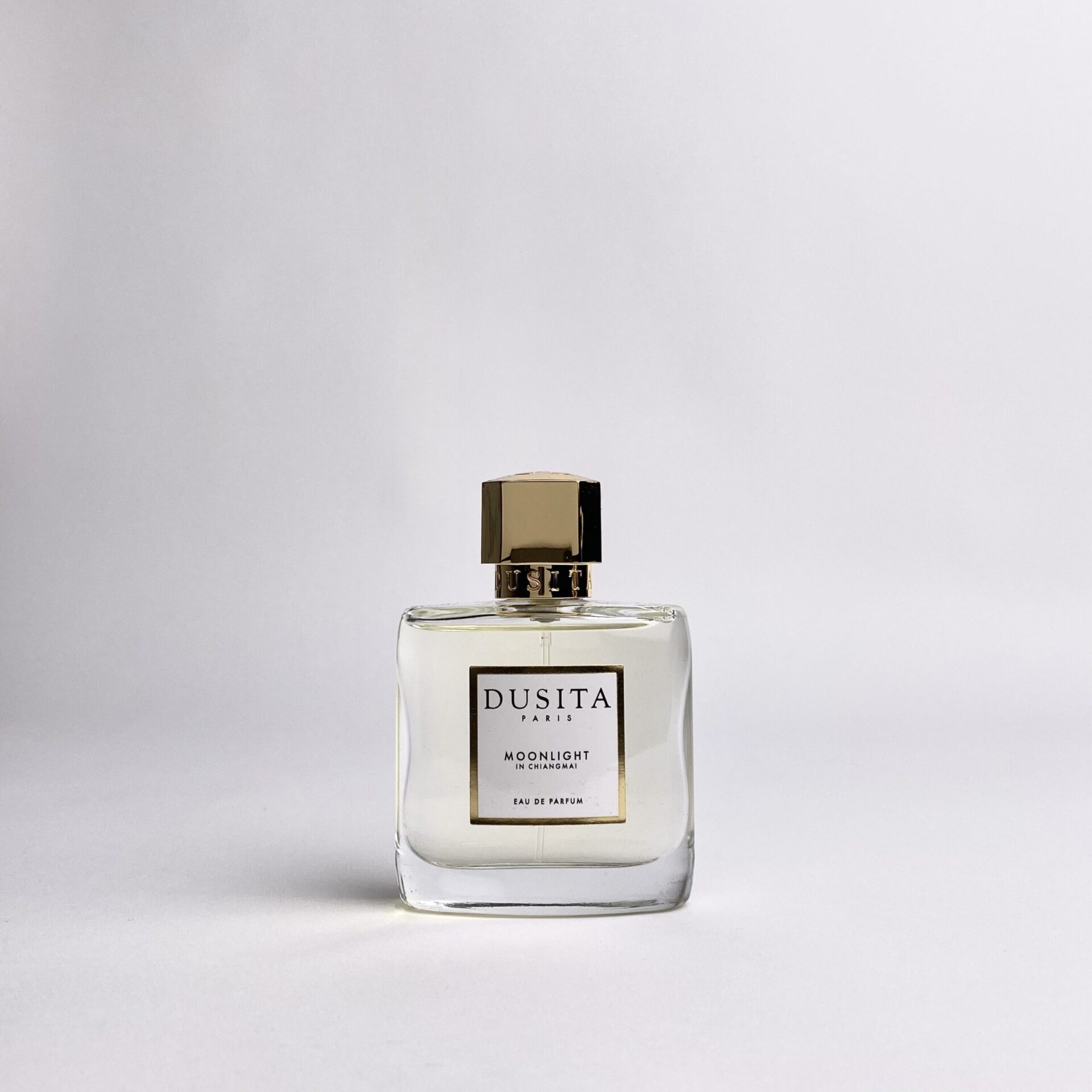 dusita-moonlight-scaled | ELLE MAN