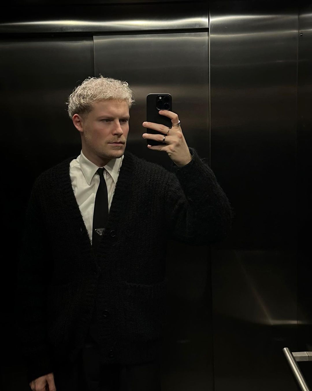 @coeurdestom-darkacademia-elleman | ELLE MAN