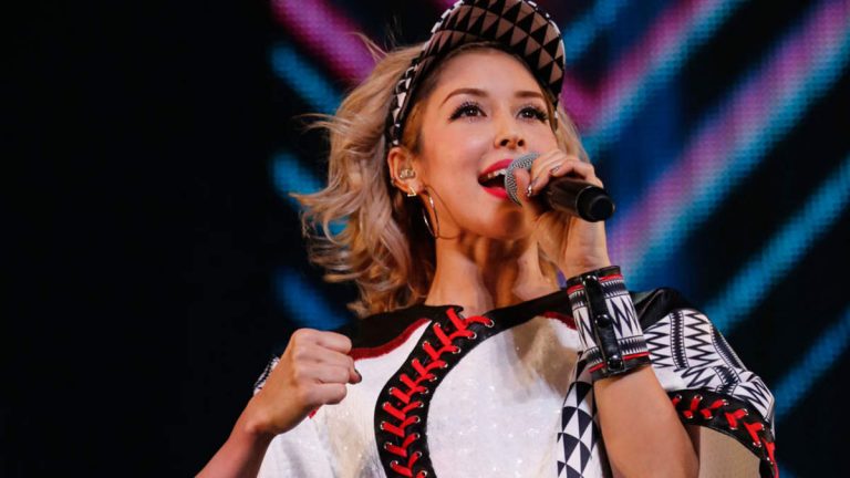 Beni Arashiro (BENI) - sự giao thoa mỹ miều của âm nhạc Mỹ - Nhật ...