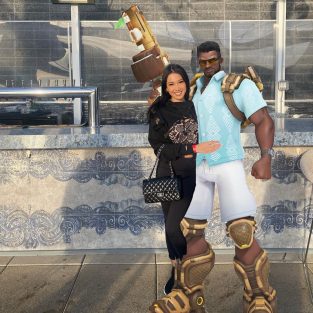 Top nữ gaming streamer "hot" nhất thế giới 2021 (P.2) | ELLE Man