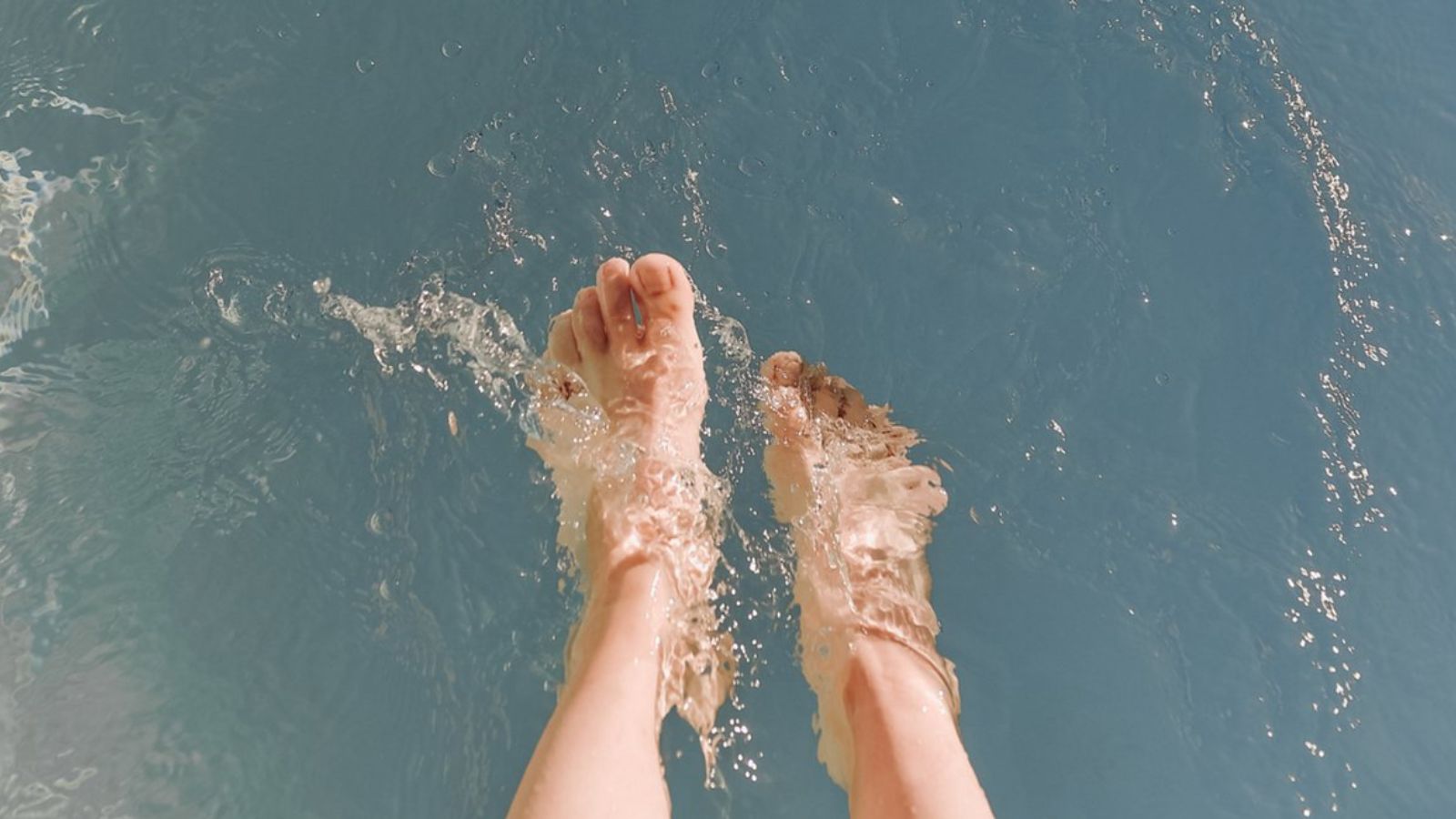 Cách xử lý vết chai tay, chân mà bạn có thể thực hiện tại nhà | ELLE Man